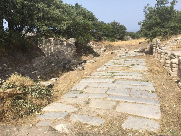Alexandria Troas Antik Kenti: Bir İskender Kenti Antigoneia - Cengiz Selçuk