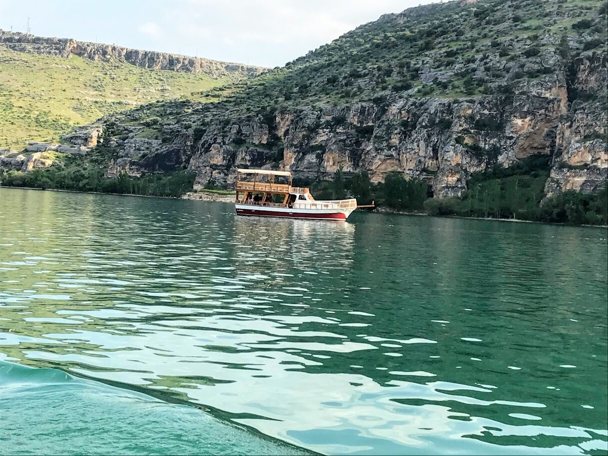 Halfeti Gezilecek Yerler : Ulaşım, Yemek ve Tekne Turu - Cengiz Selçuk
