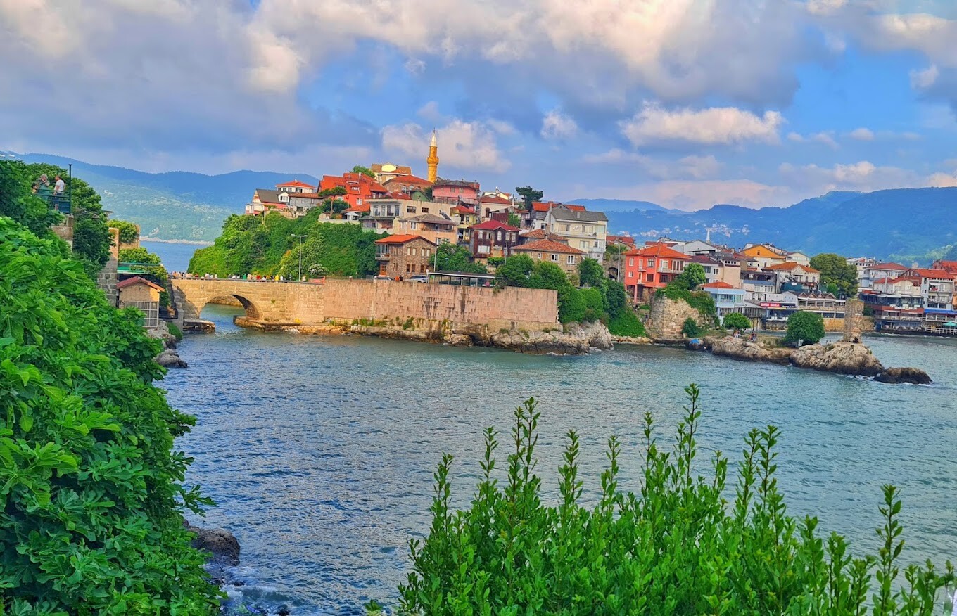 Amasra Gezi Rehberi : Konaklama &Yemek, Gezilecek Yerler - Cengiz Selçuk